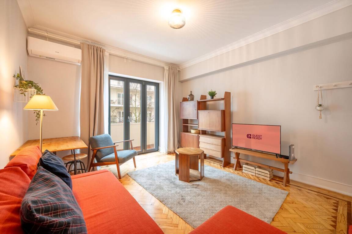 65 M² Apartamento ∙ 2 Quartos ∙ 6 Hóspedes - Loures