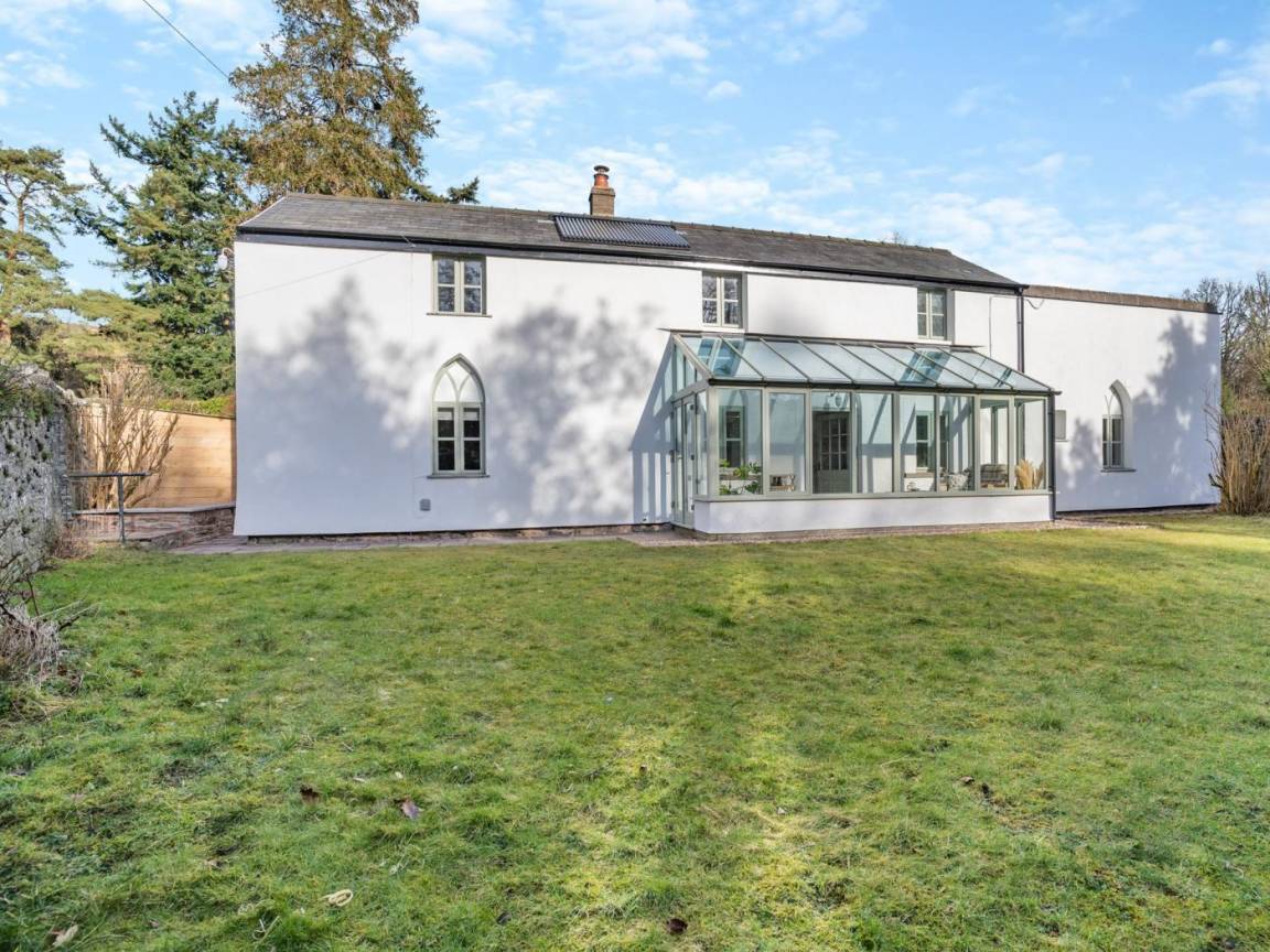 Cottage ∙ 2 Bedrooms ∙ 4 Guests - Brecon