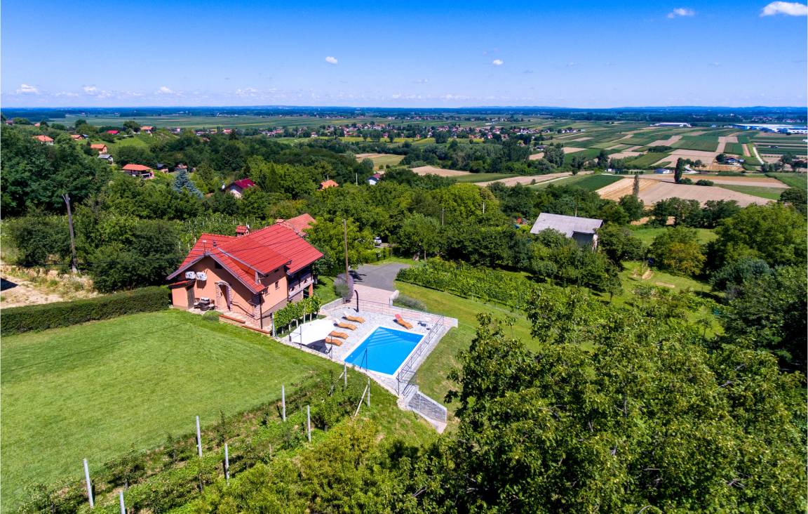 76 M² Casa ∙ 2 Camere Da Letto ∙ 6 Ospiti - Prelog