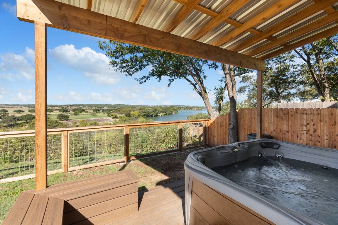 223 M² House ∙ 4 Bedrooms ∙ 12 Guests - Kerrville, TX