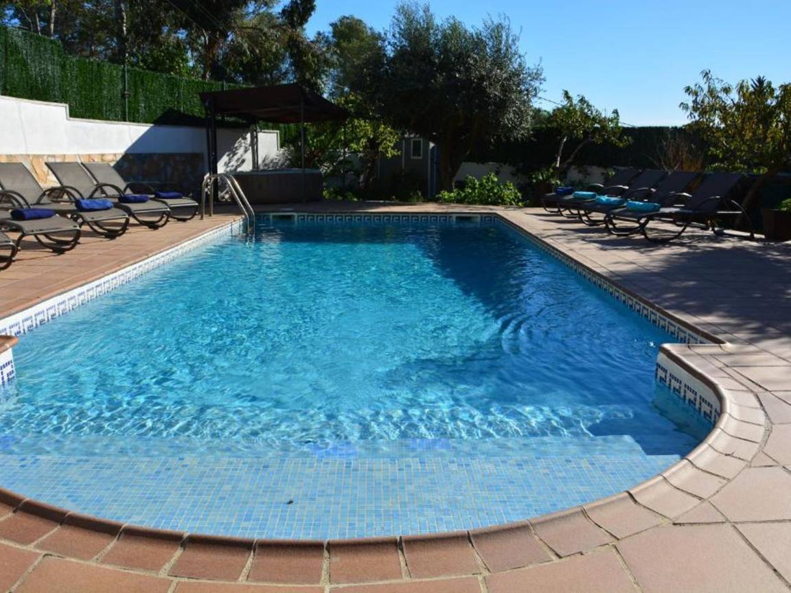 350 M² Villa ∙ 6 Slaapkamers ∙ 16 Gasten - Sitges