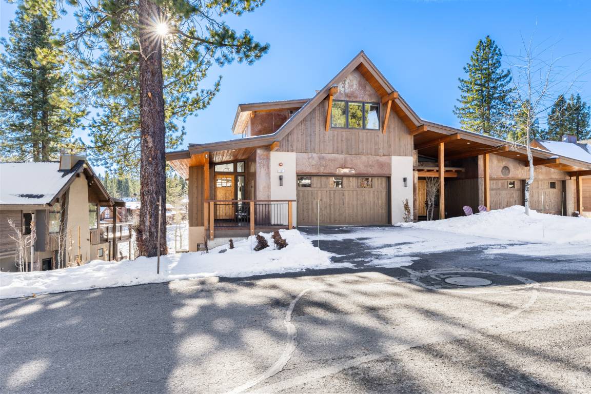 287 M² House ∙ 3 Bedrooms ∙ 8 Guests - Kings Beach, CA