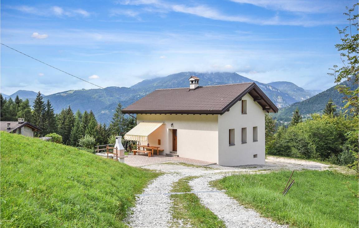 160 M² House ∙ 3 Bedrooms ∙ 8 Guests - Feltre