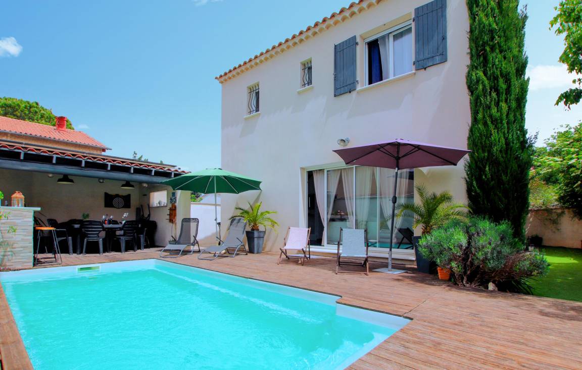 100 M² House ∙ 3 Bedrooms ∙ 6 Guests - Avignon