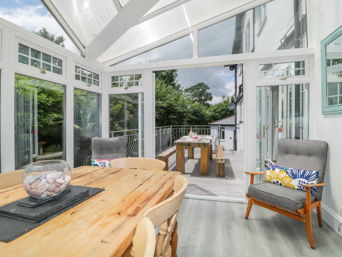 Cottage ∙ 4 Bedrooms ∙ 8 Guests - Exmouth