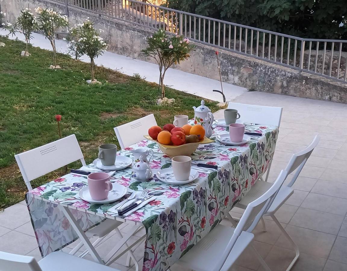 92 M² House ∙ 3 Bedrooms ∙ 7 Guests - Estella