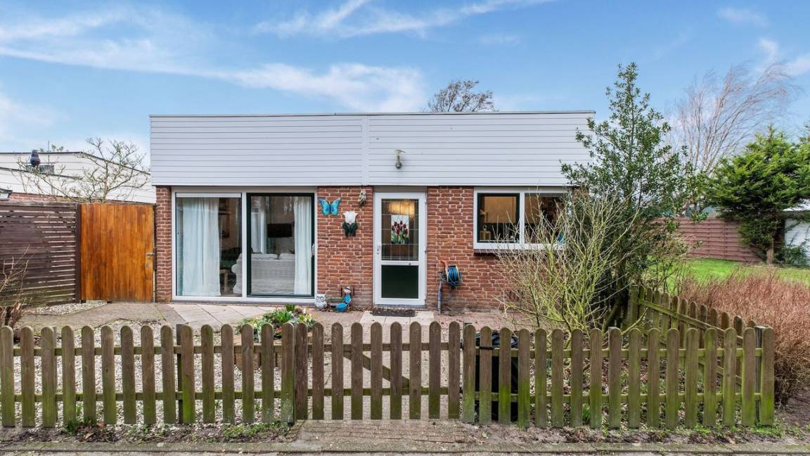 51 M² Huis ∙ 2 Slaapkamers ∙ 4 Gasten - Lisse