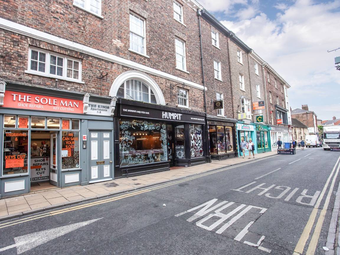 Cottage ∙ 2 Bedrooms ∙ 4 Guests - York