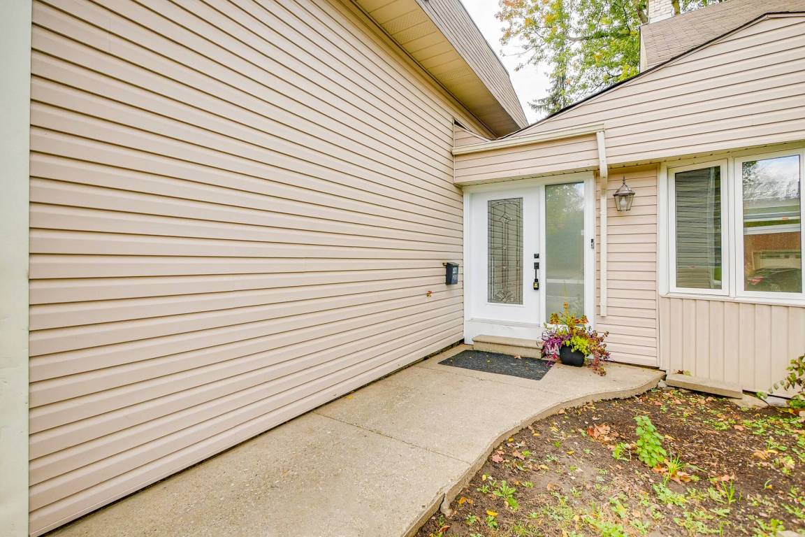 232 M² House ∙ 3 Bedrooms ∙ 7 Guests - Brampton