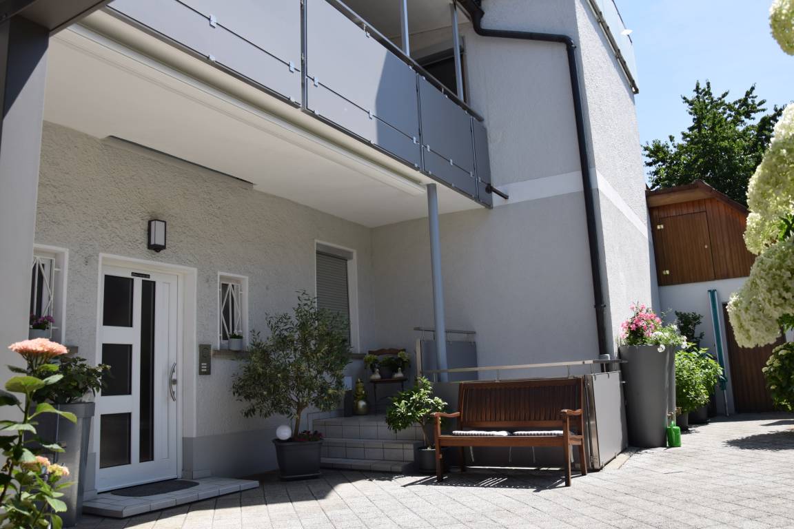 70 M² Apartment ∙ 2 Bedrooms ∙ 4 Guests - Ravensburg