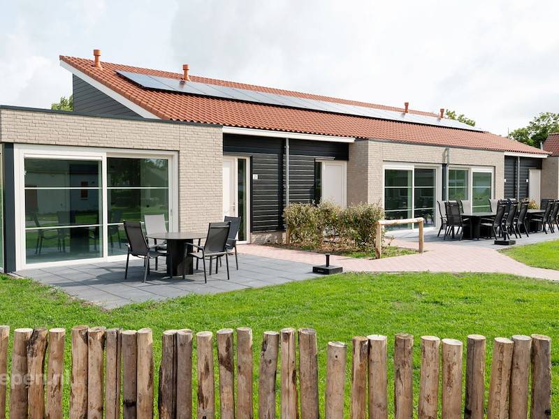 Ferienhaus ∙ 8 Schlafzimmer ∙ 16 Gäste - Vlissingen