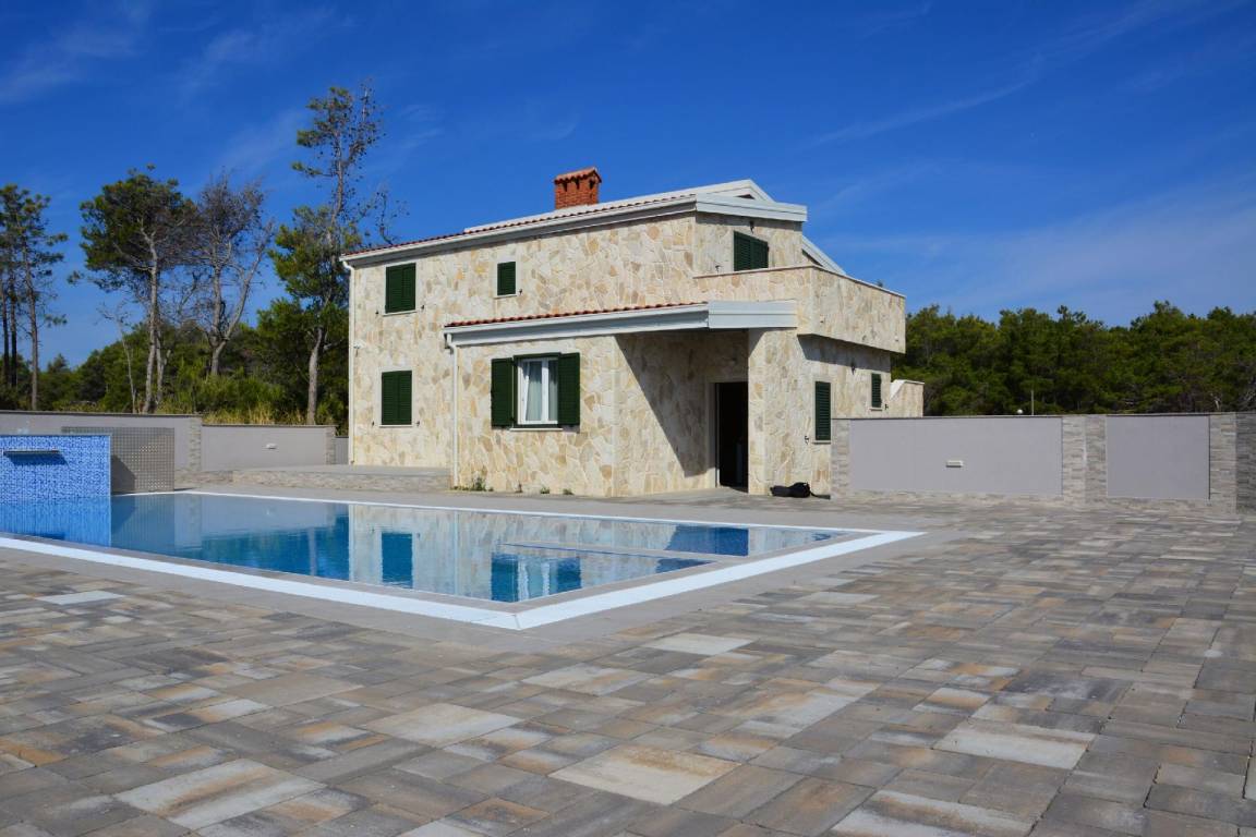 290 M² House ∙ 5 Bedrooms ∙ 10 Guests - Vir