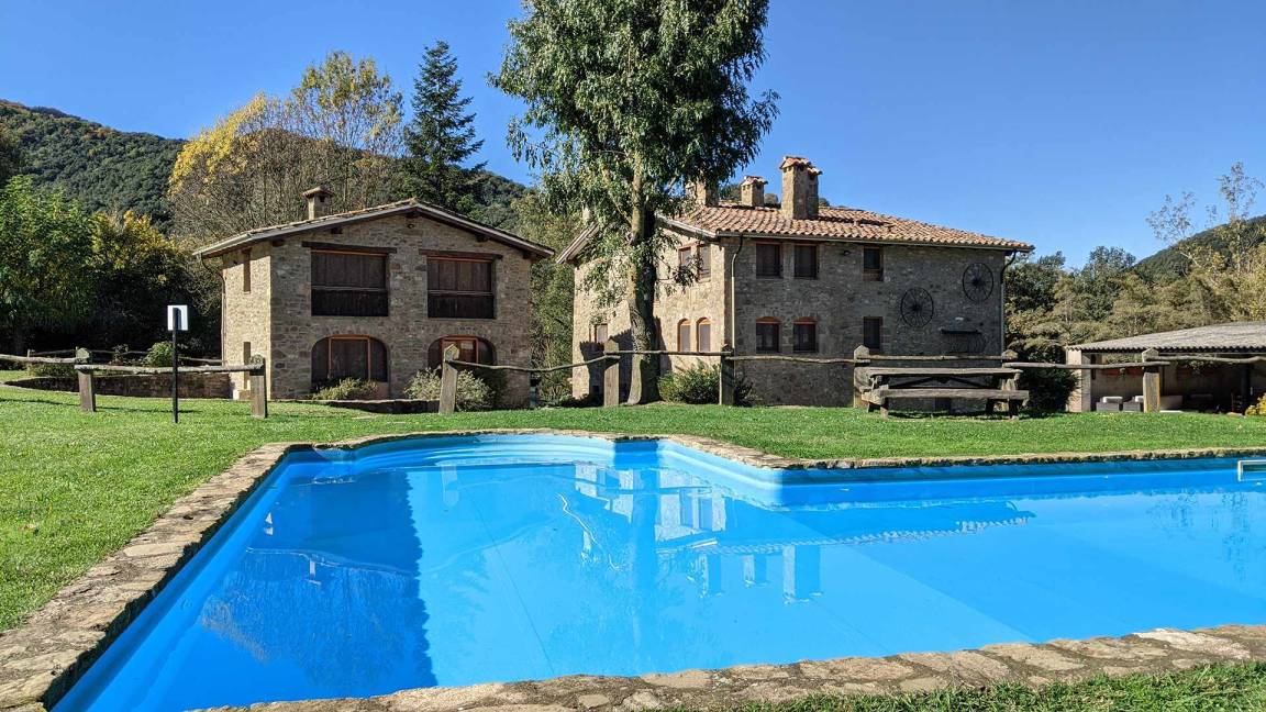 100 M² Apartamento ∙ 2 Habitaciones ∙ 4 Huéspedes - Santa Pau