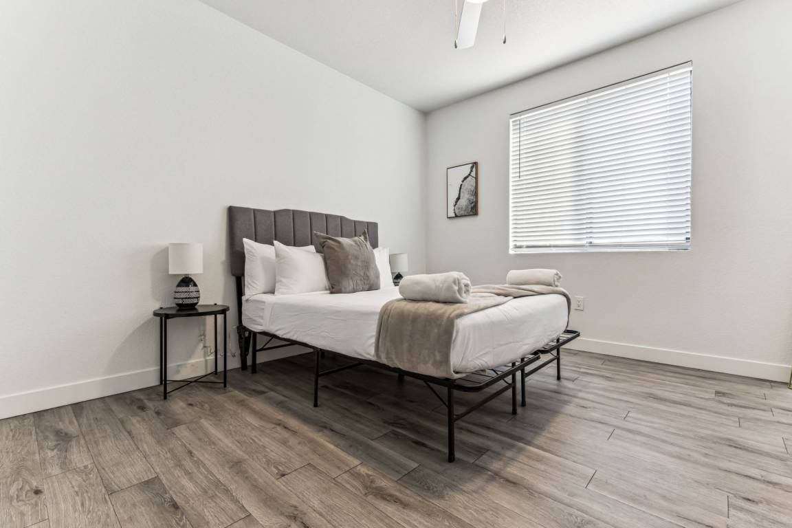 Apartment ∙ 2 Bedrooms ∙ 4 Guests - Sun City, AZ