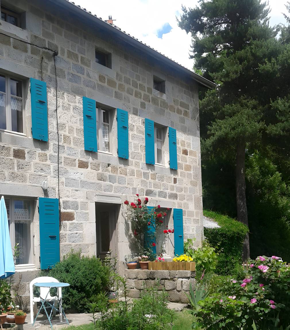 65 M² Appartement ∙ 2 Chambres ∙ 4 Personnes - Haute-Loire