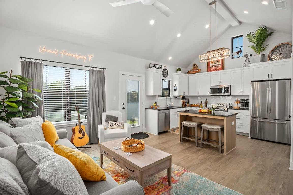 House ∙ 1 Bedroom ∙ 2 Guests - Fredericksburg, TX
