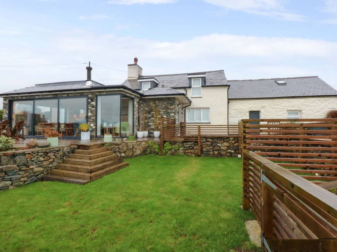 Cottage ∙ 3 Bedrooms ∙ 6 Guests - Abersoch