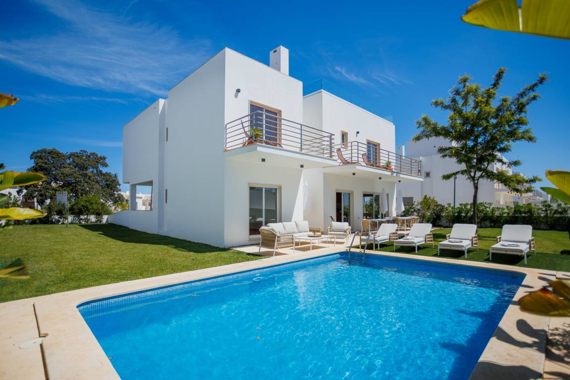 250 M² Villa ∙ 4 Habitaciones ∙ 10 Huéspedes - Guia
