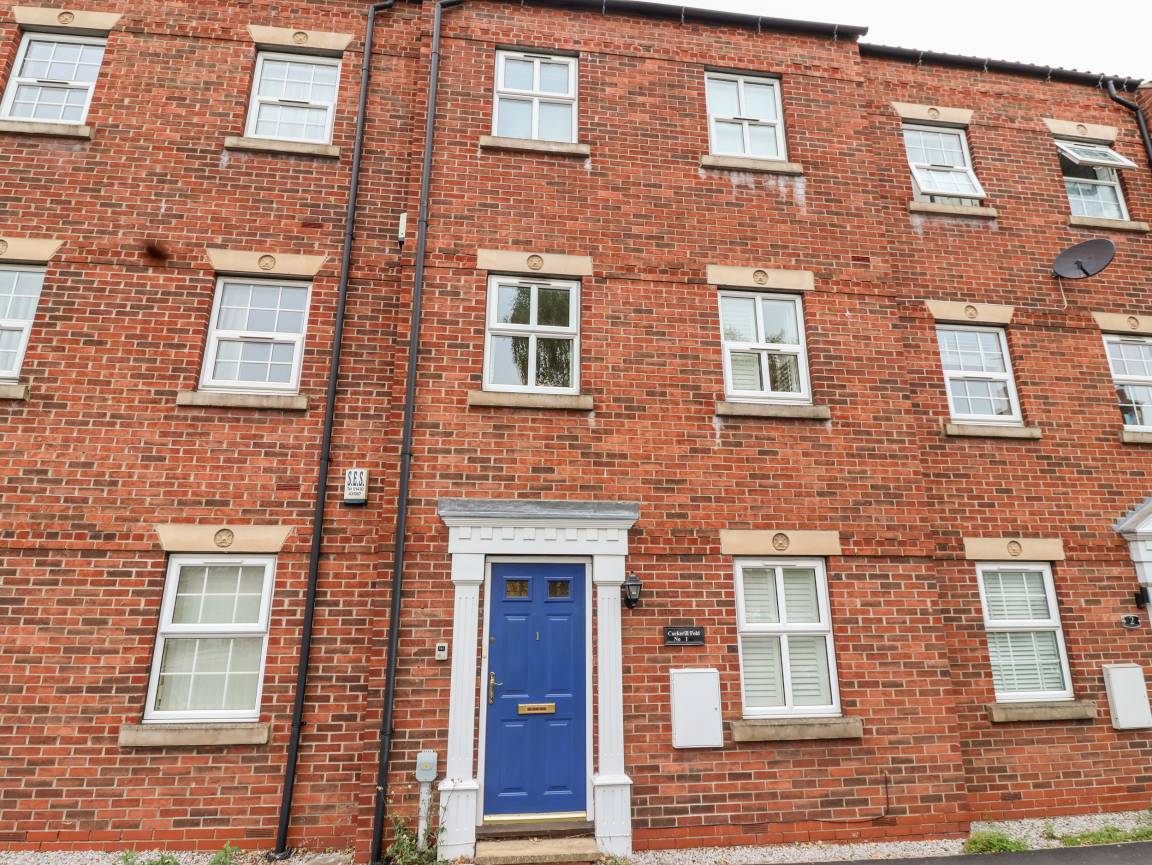 Cottage ∙ 4 Bedrooms ∙ 7 Guests - Kingston upon Hull