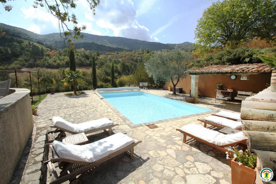 85 M² Gîte ∙ 2 Chambres ∙ 4 Personnes - Buis-les-Baronnies