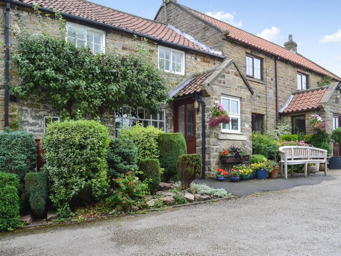 Cottage ∙ 2 Bedrooms ∙ 4 Guests - North Yorkshire