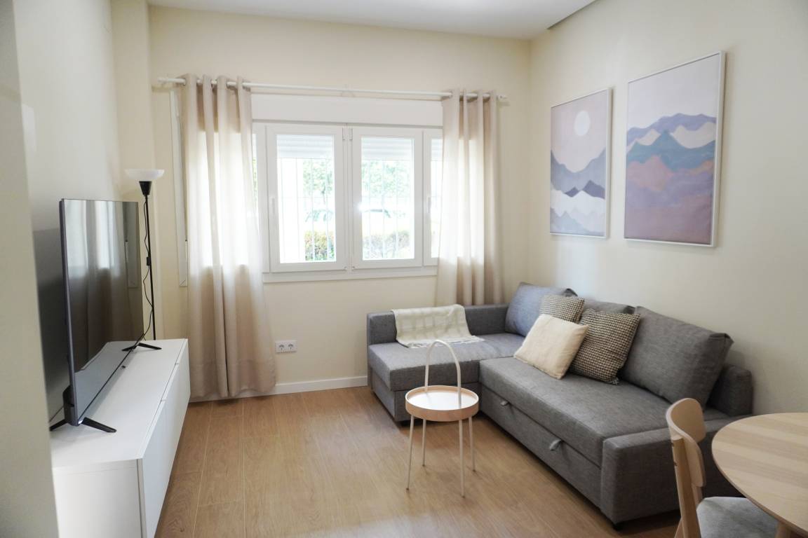 53 M² Apartamento ∙ 1 Habitación ∙ 4 Huéspedes - Dos Hermanas