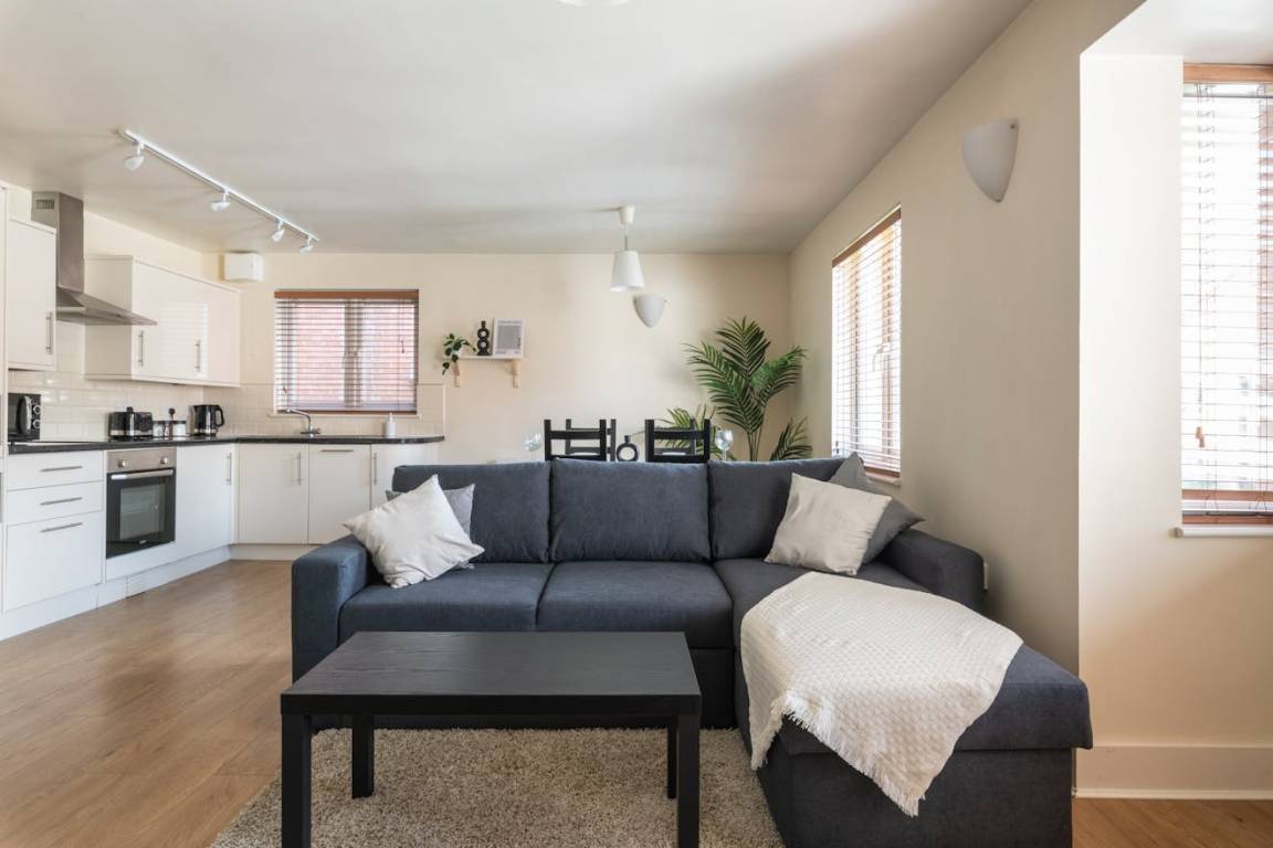 60 M² Apartment ∙ 2 Bedrooms ∙ 4 Guests - West Sussex