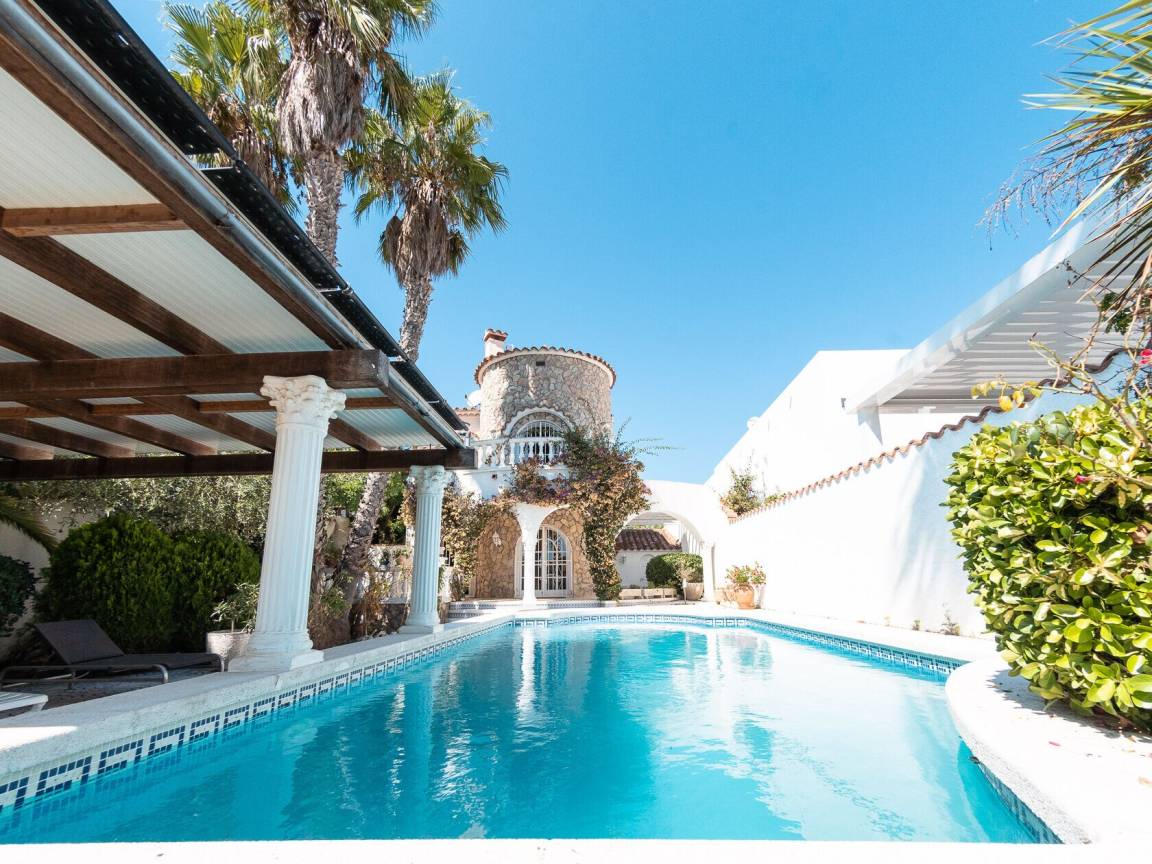 150 M² Villa ∙ 3 Chambres ∙ 6 Personnes - Empuriabrava
