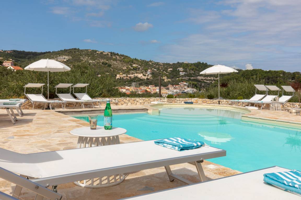 70 M² Cottage ∙ 1 Bedroom ∙ 4 Guests - Greece