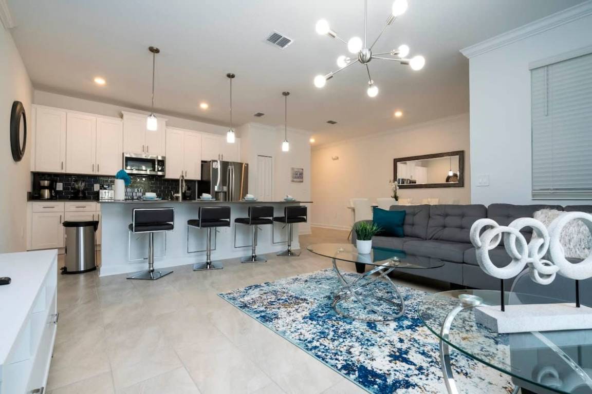 Apartment ∙ 4 Bedrooms ∙ 12 Guests - Kissimmee, FL