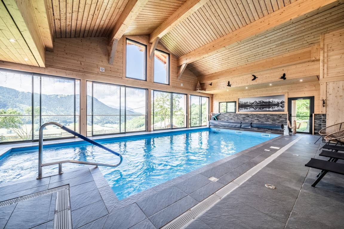 450 M² Chalet ∙ 8 Chambres ∙ 30 Personnes - Évian-les-Bains