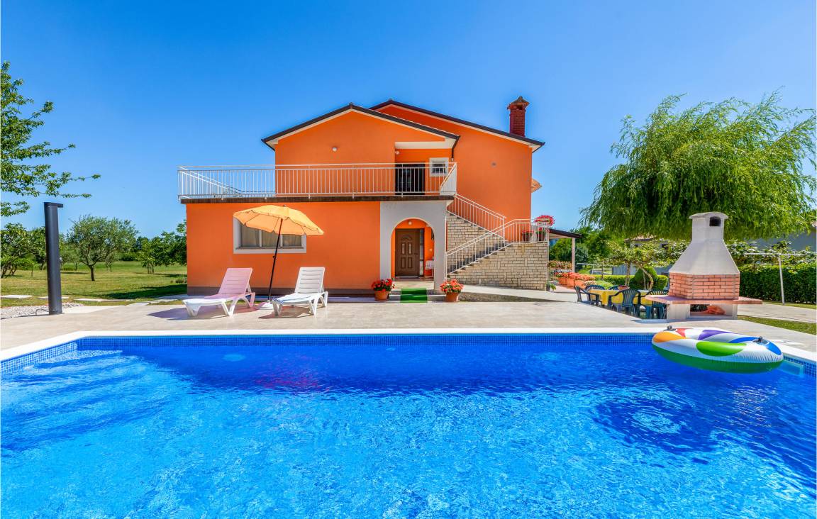 91 M² Apartment ∙ 3 Bedrooms ∙ 7 Guests - Labin