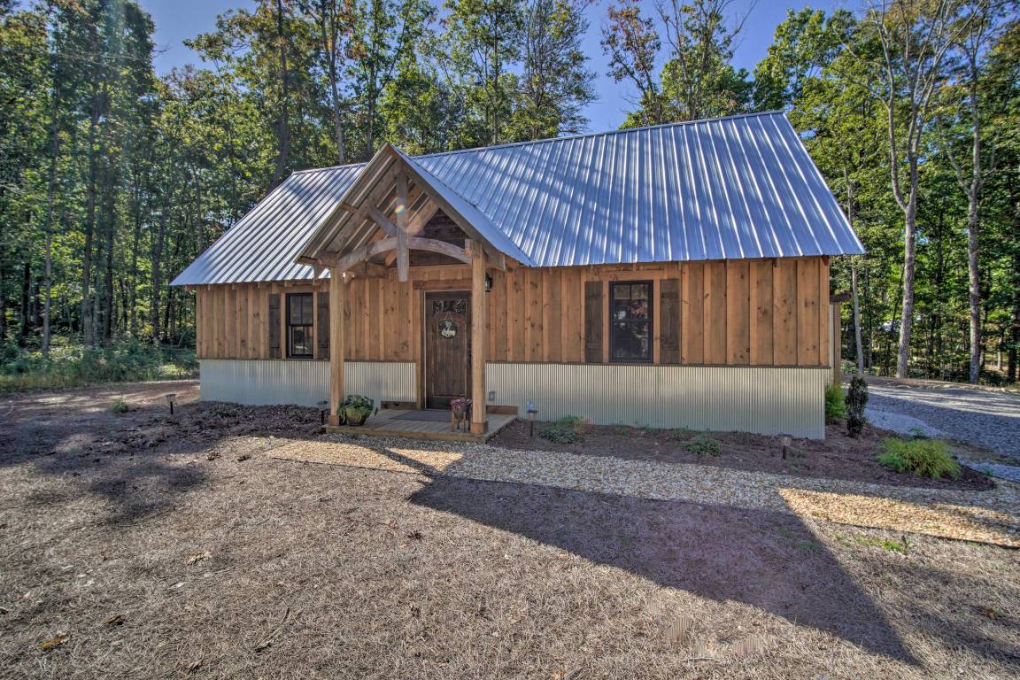 102 M² House ∙ 2 Bedrooms ∙ 6 Guests - Beaver Lake, Rising Fawn