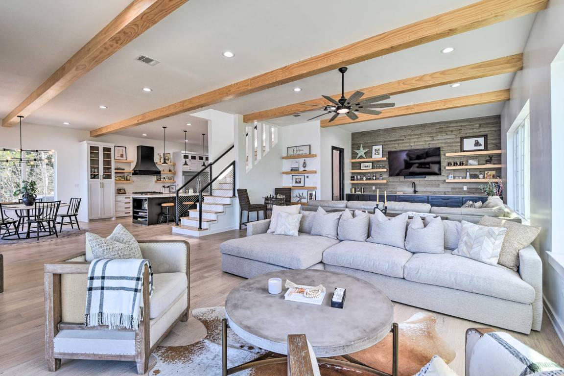 297 M² House ∙ 3 Bedrooms ∙ 6 Guests - Granbury, TX