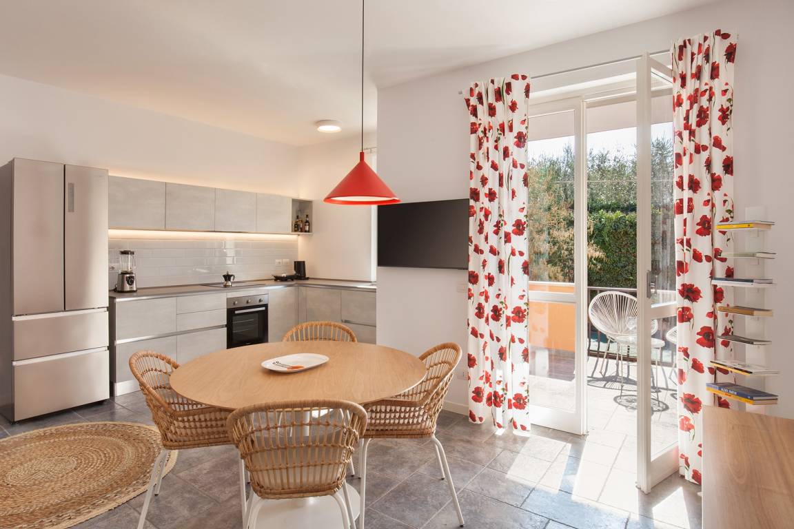 70 M² Ferienwohnung ∙ 1 Schlafzimmer ∙ 4 Gäste - Torri del Benaco