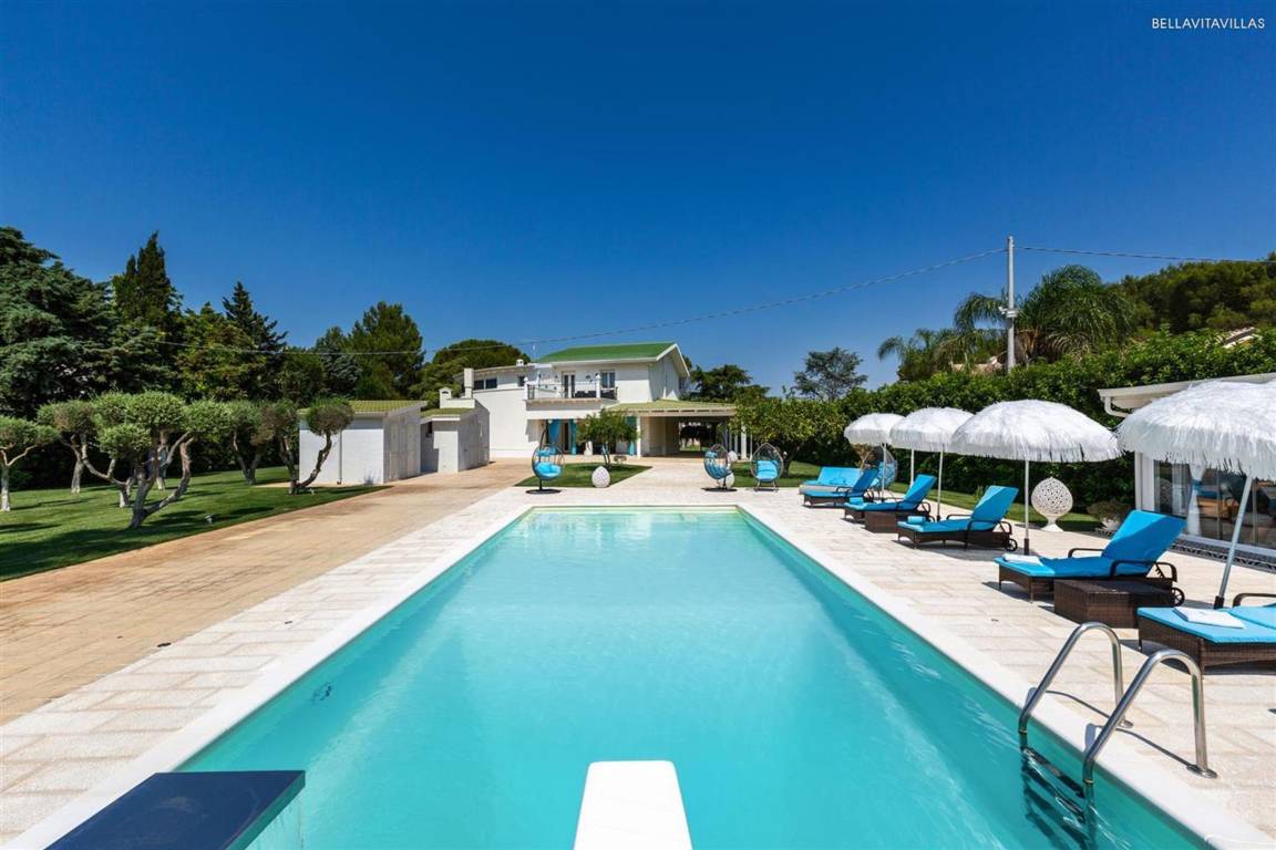 700 M² Villa ∙ 1 Habitación ∙ 10 Huéspedes - Oria