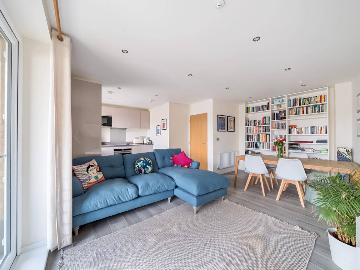 56 M² Apartment ∙ 2 Bedrooms ∙ 4 Guests - Woking