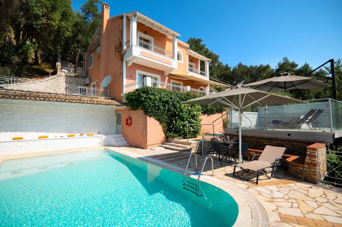 180 M² Villa ∙ 4 Bedrooms ∙ 8 Guests - Kalami