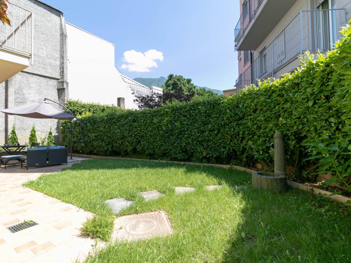 57 M² Apartment ∙ 1 Bedroom ∙ 2 Guests - Lecco