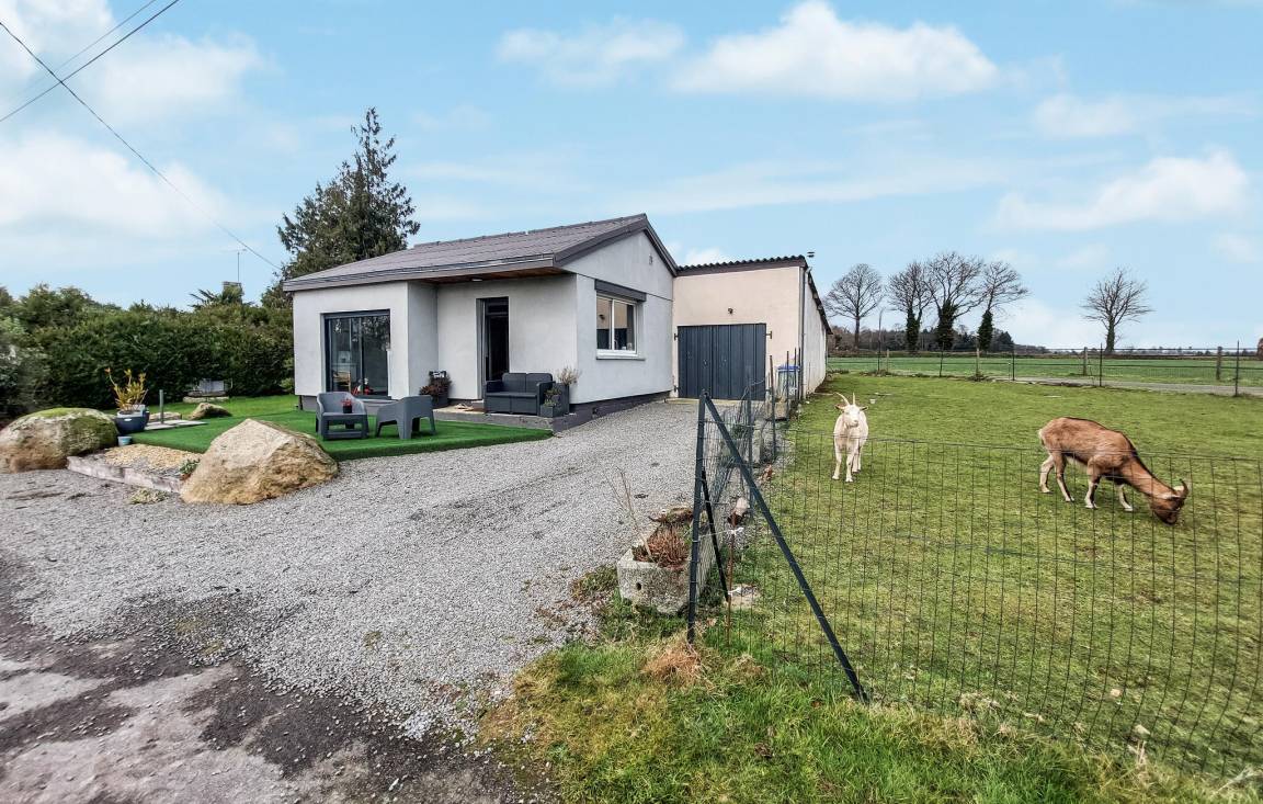 65 M² Maison De Vacances ∙ 2 Chambres ∙ 5 Personnes - Fougères