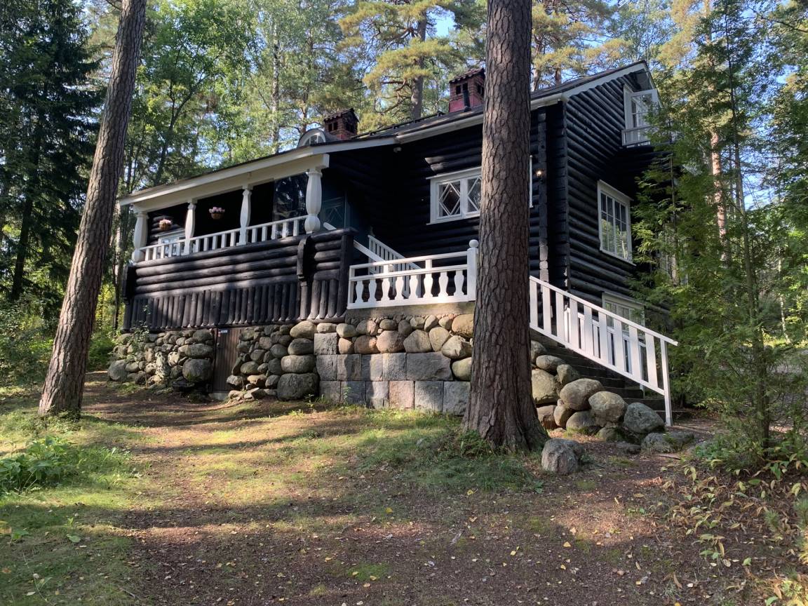 168 M² Talo ∙ 4 Makuuhuonetta ∙ 12 Vierasta - Helsinki