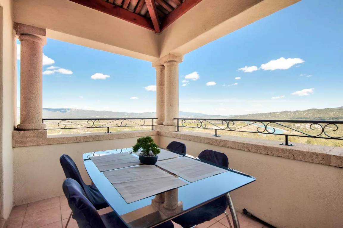 32 M² Appartement ∙ 1 Chambre ∙ 4 Personnes - Lambesc