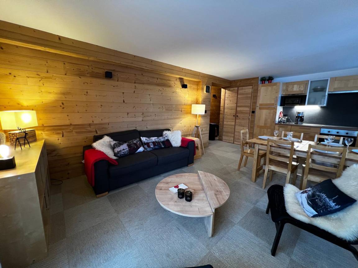 70 M² Apartment ∙ 2 Bedrooms ∙ 8 Guests - Bagnères-de-Luchon