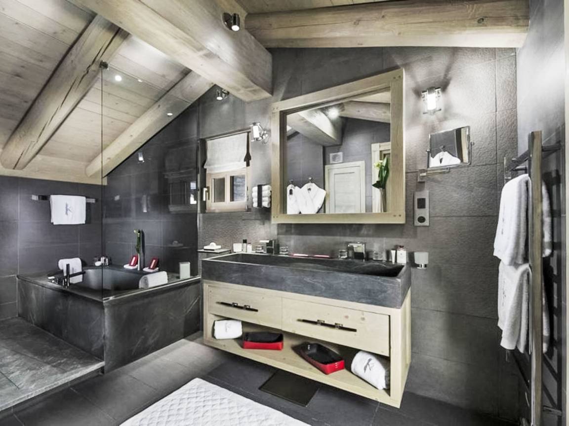 261 M² Huoneisto ∙ 5 Makuuhuonetta ∙ 10 Vierasta - Verbier