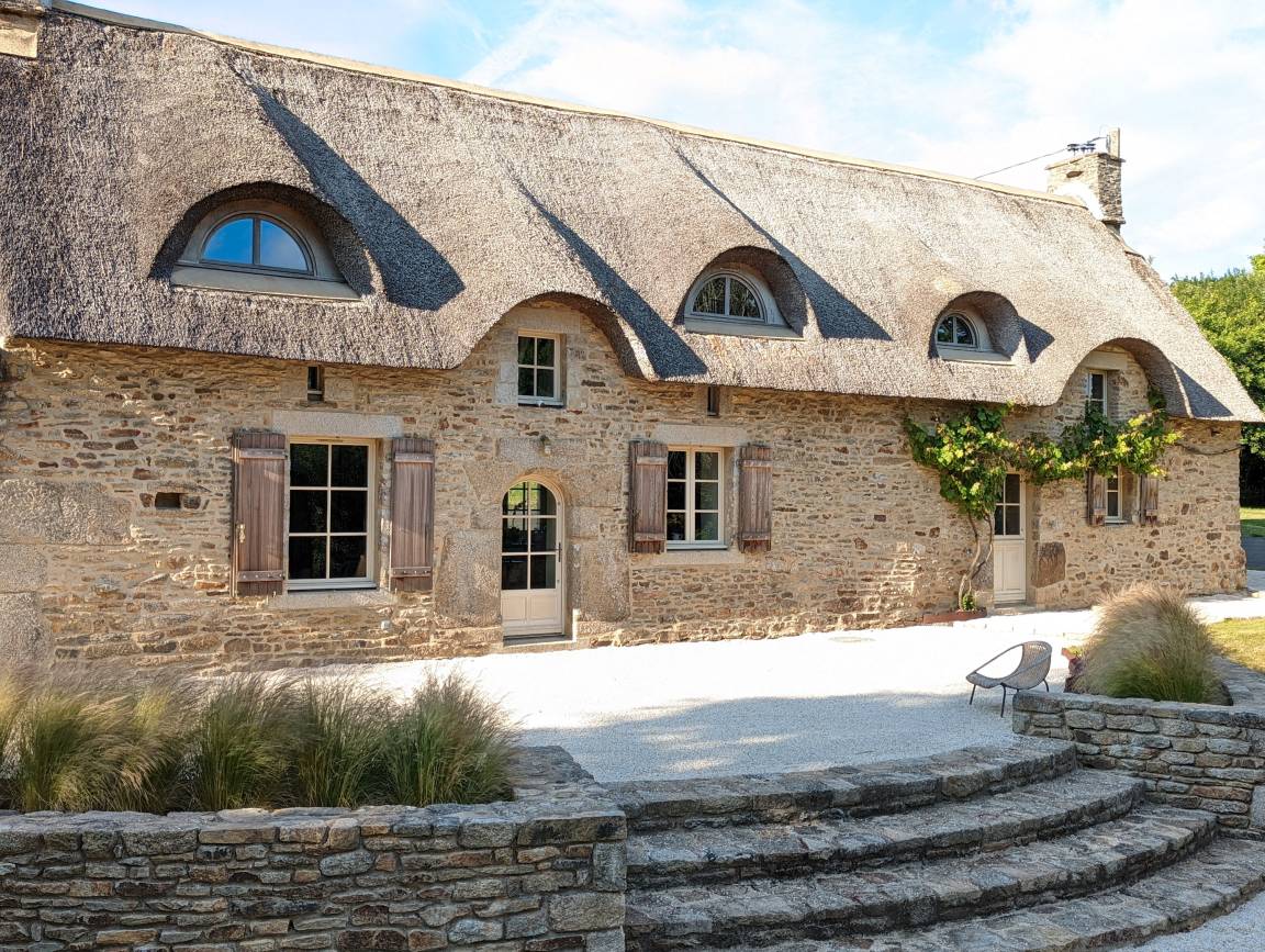 140 M² Maison De Vacances ∙ 4 Chambres ∙ 8 Personnes - Baud