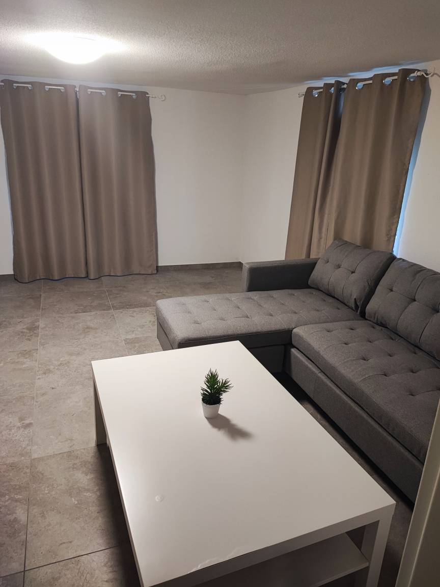 100 M² Ferienwohnung ∙ 3 Schlafzimmer ∙ 5 Gäste - Bözen