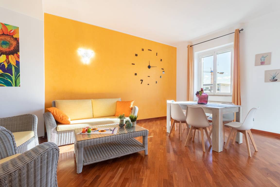 90 M² Apartment ∙ 2 Bedrooms ∙ 5 Guests - Molfetta