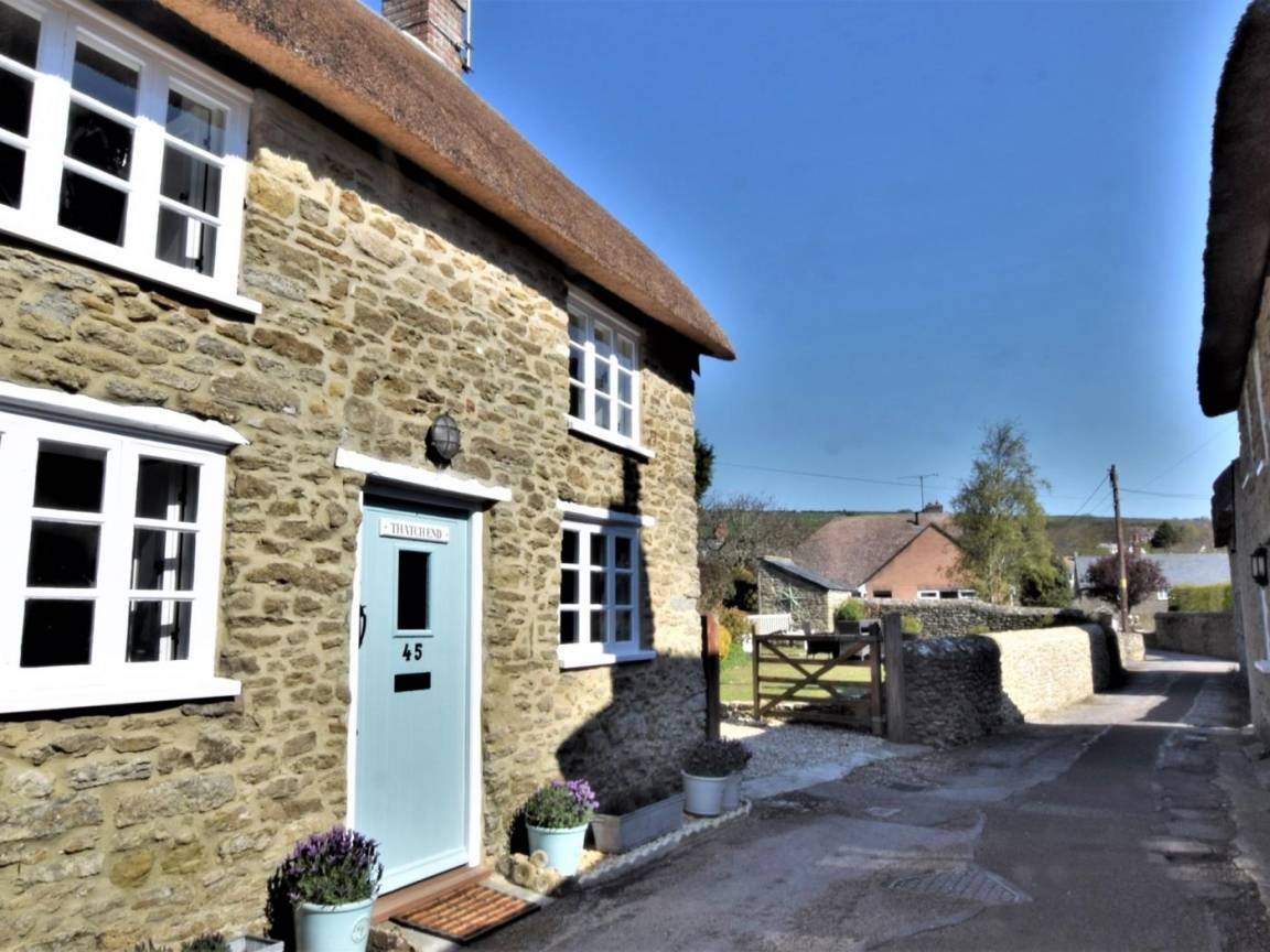 Cottage ∙ 2 Bedrooms ∙ 3 Guests - Bridport