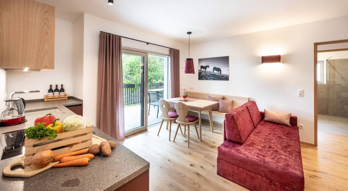 56 M² Ferienwohnung ∙ 2 Schlafzimmer ∙ 4 Gäste - Feldthurns