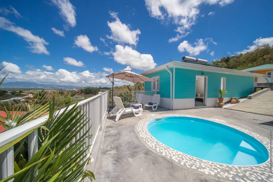 100 M² Bungalow ∙ 2 Bedrooms ∙ 4 Guests - Martinique